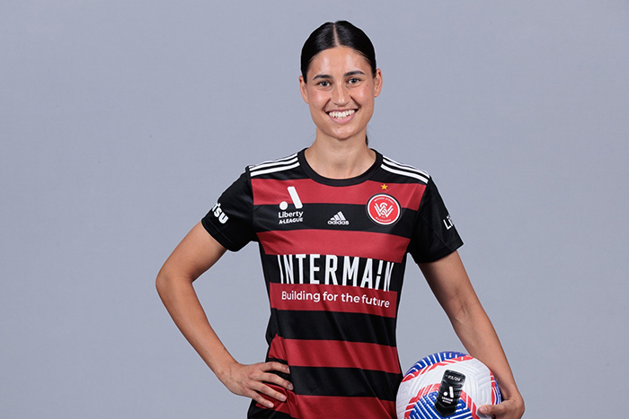 Madison McComasky (Class of 2017) debuts for Western Sydney Wanderers ...